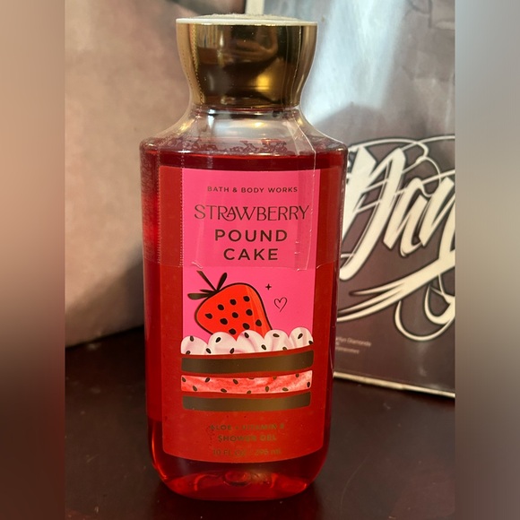 Bath & Body Works | Bath & Body | New Strawberry Pound Cake Body Wash | Poshmark